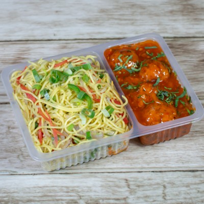Online Chinese Combo Noodle With Manchurian Gravy Delivery in Delhi